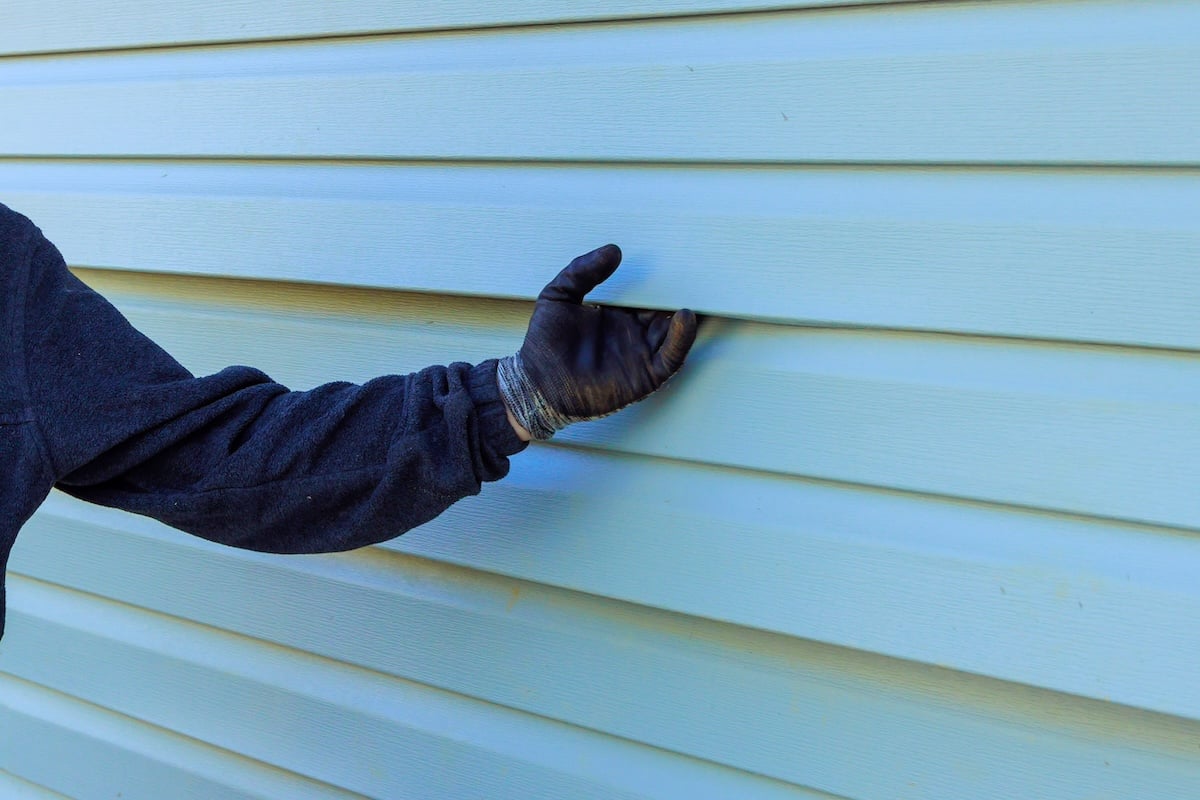 What Causes Warped Siding & How To Fix It